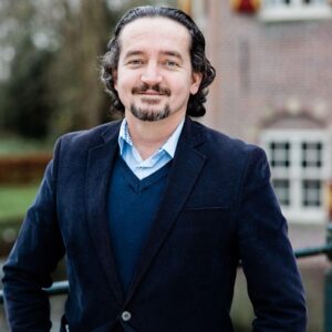 Harun Basli | Kleur de Kamer